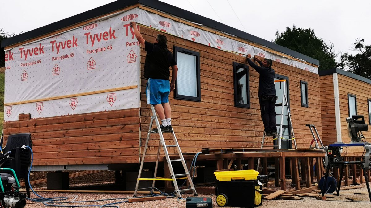 Rénovation bardage de mobil home • AXIME - Rénovation, Entretien ...